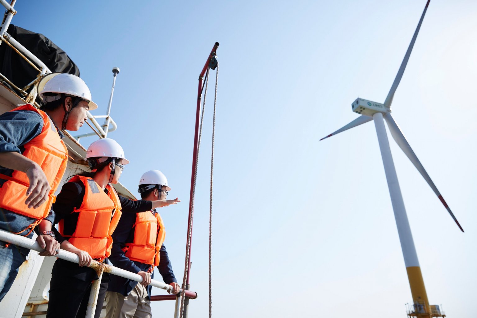 Navigating the sea of regulations in offshore wind power